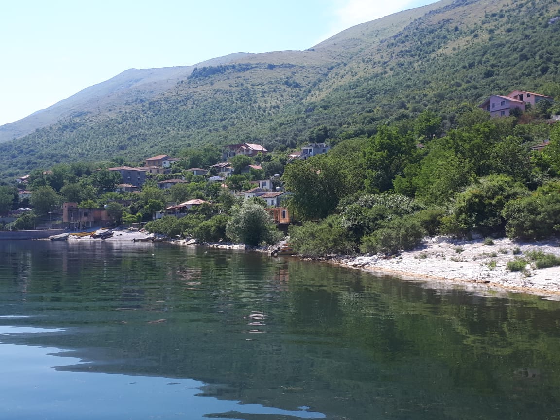 Shkoder-Mes madhështisë natyrore dhe gatimeve tradicionale / Fshati ...