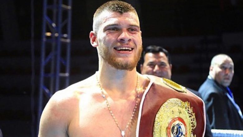 Kampion bote në ”WBC & WBO Youth Champion”, boksieri shqiptar Jurgen ...