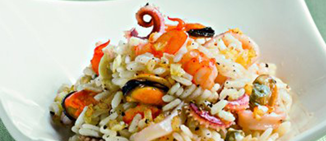 Receta më e shpejtë/ Rizoto me fruta deti – Podiumi Lajmet më të fundit ...