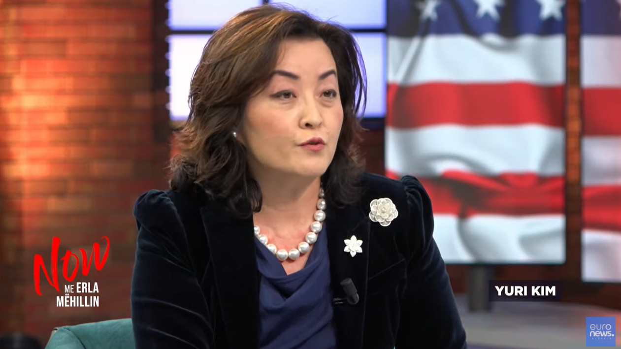 Pse vazhdon e flet Yuri Kim kur nuk e di pse u shpall non-grata Berisha ...
