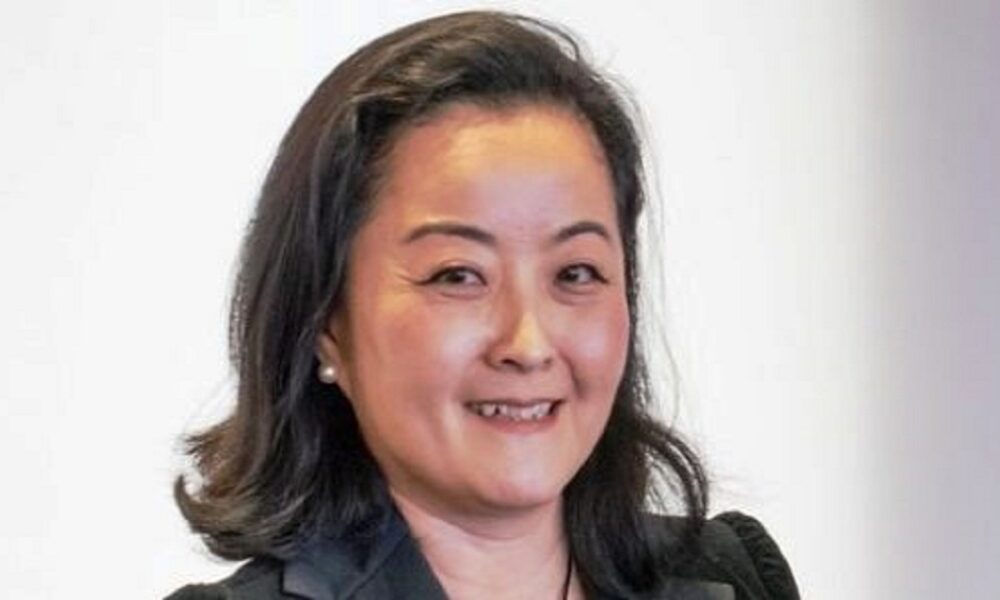 Zyrtarja amerikane Karen: Shqipëria me fat që Yuri Kim është ...