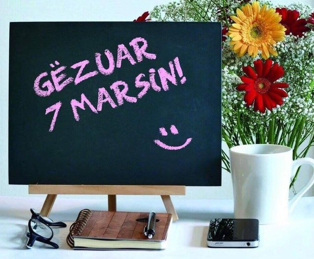 7 marsi, historia e festës së mësuesve – Podiumi Lajmet më të fundit në ...