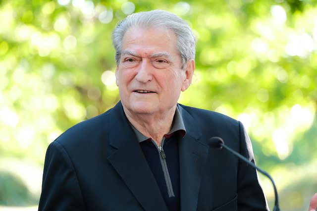 Varfëria e shqiptarëve, mjet i qeverisë për nënshtrim e vjedhje votash ...