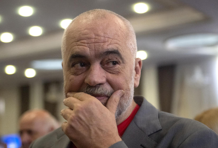 Murgu mes korrupsionit – Podiumi Lajmet më të fundit në Shqipëri