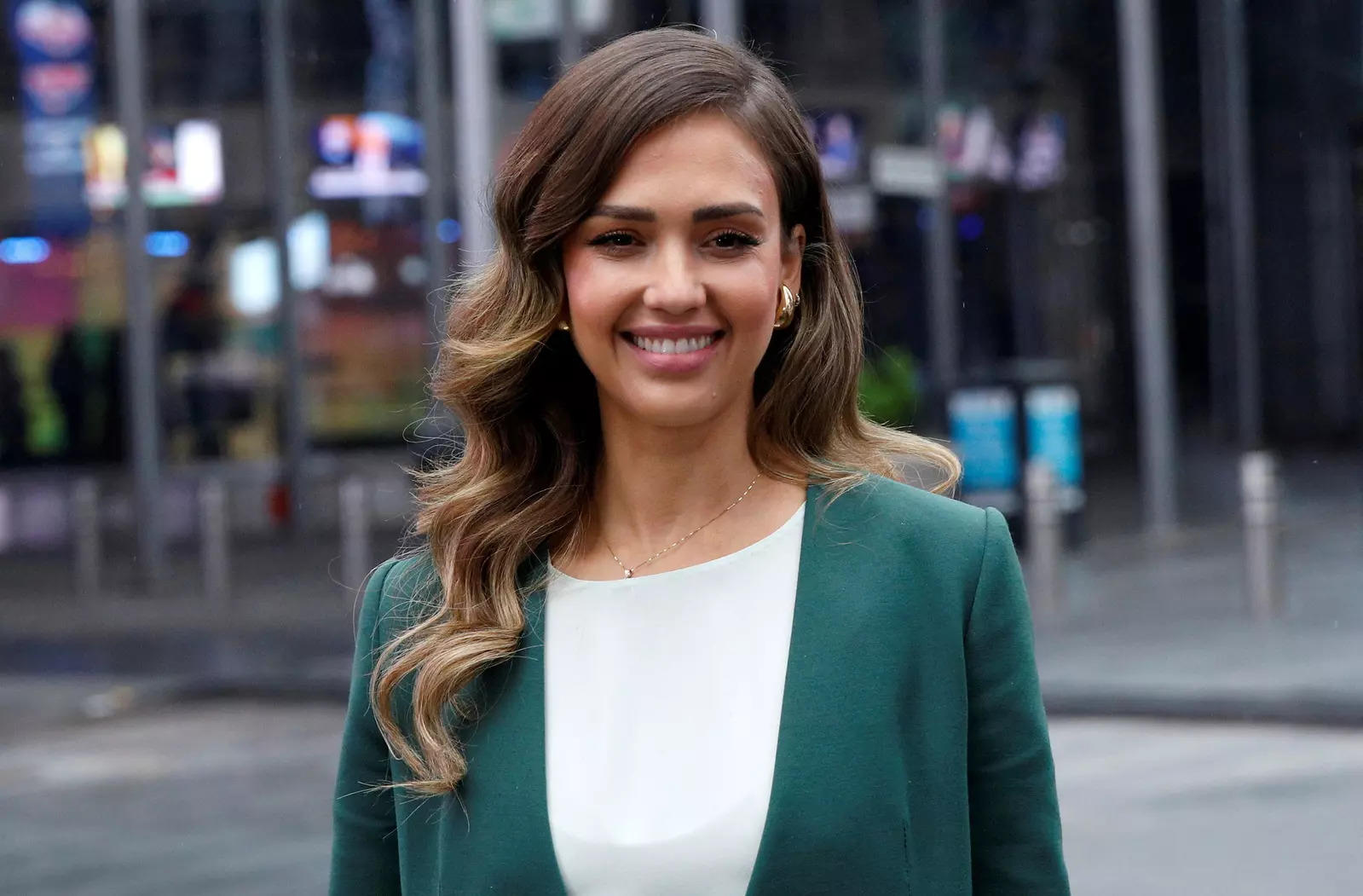 Jami Gertz, Emma Watson etj/ Lista e 20 aktoreve më të paguara të vitit ...