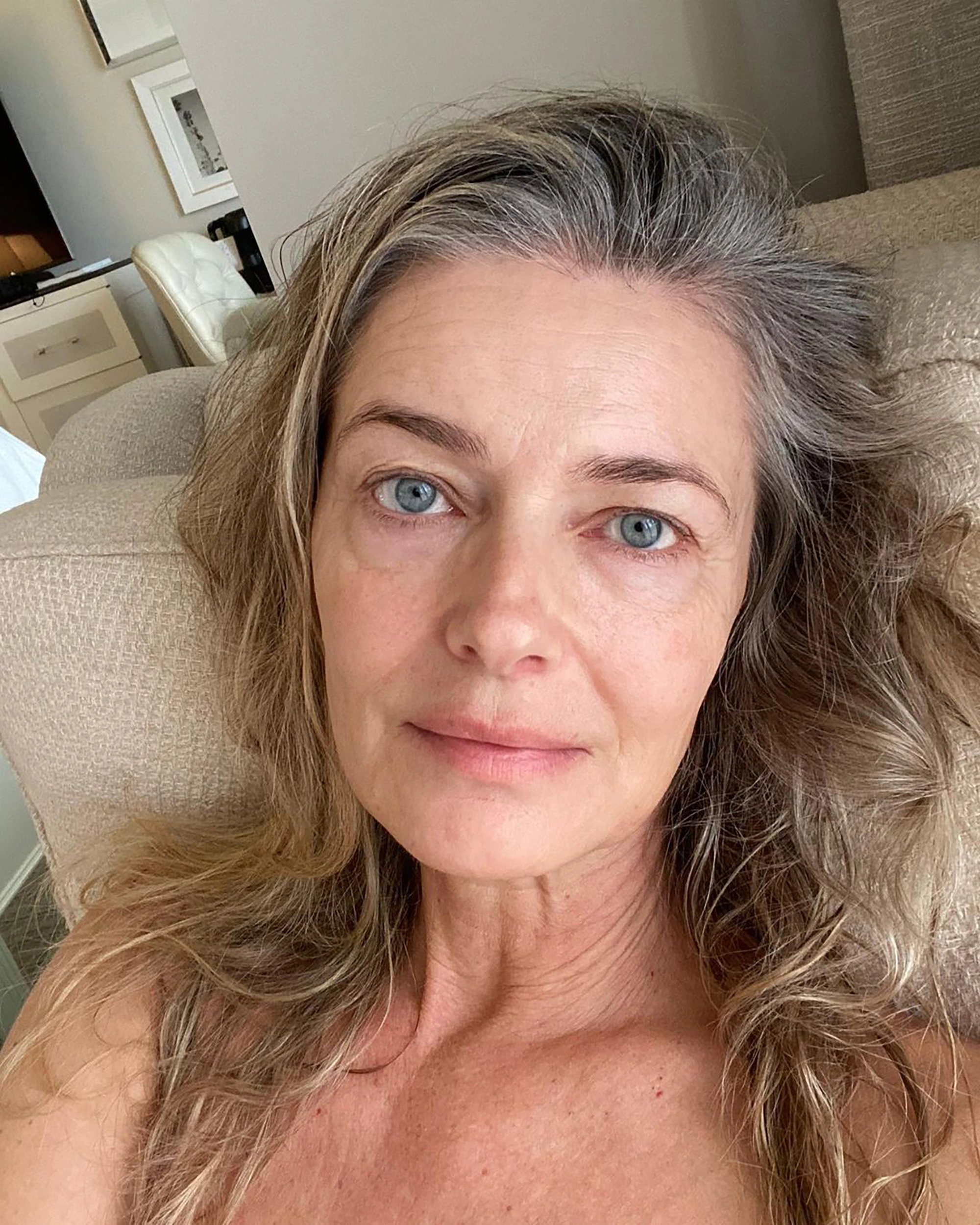 Supermodelja, Paulina Porizkova pozon e zhveshur për ditëlindjen e 58 ...