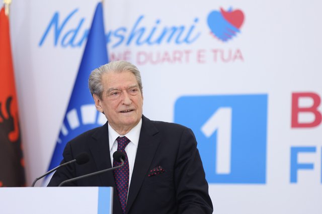 Berisha e bën të qartë: Kush mendon se unë tërhiqem para krimit, sheh ...