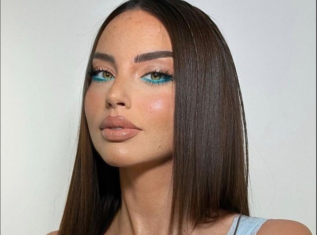 Foto - Lei Kraja ekspozon linjat perfekte/ Provokon me bikini – Podiumi ...