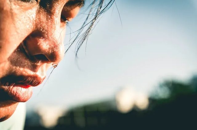 Djersitja është e mirë për lëkurën, thonë dermatologët – Podiumi Lajmet ...