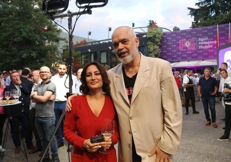 Erla Mëhilli: Ju tregoj lidhjen familjare me Edi Ramën! – Podiumi ...