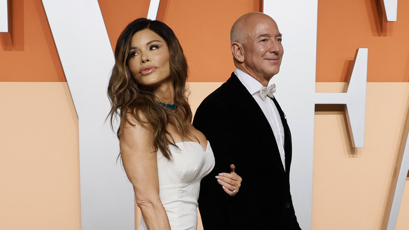 Dasma e Jeff Bezos dhe Lauren Sánchez ‘paralizon’ Venecian për tre ditë ...