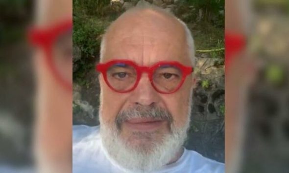 Tastiera shqip /Si të shkruajmë shkronjat e gjuhës shqipe “ë”, “Ë”, “ç ...